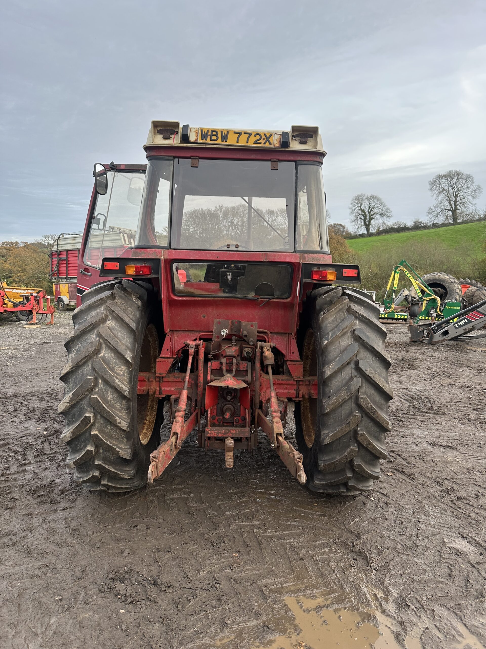 International 785 XL – 2WD Tractor - For Sale - Tom Ray Tractor Sales